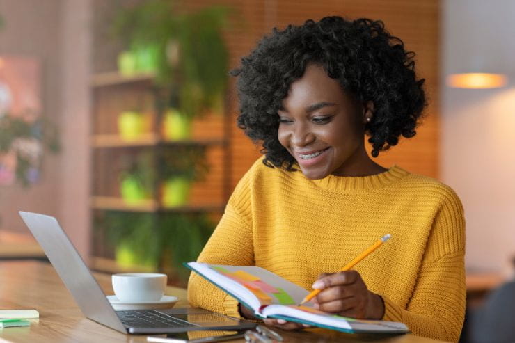Why Fall is the Best Time to Look for a Job | Adecco Why Fall is the Best Time to Look for a Job | Adecco